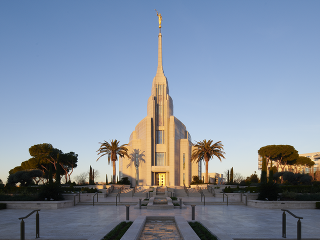 El Profeta dedicará el Templo de Roma e Italia