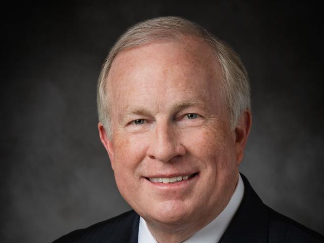 Élder Timothy J. Dyches