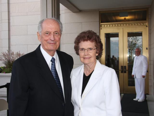 Elder Hales muere a la edad de 85 años